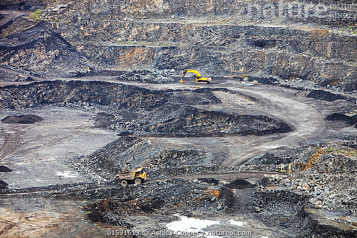 Stock photo of Limestone quarry to produce cement. Clitheroe Lancashire ...
